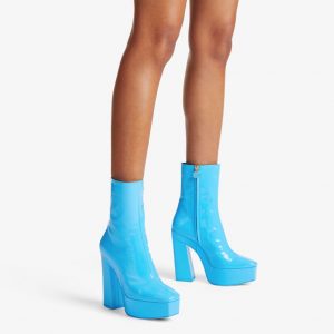 JIMMY CHOO x Pretty Guardian Sailor Moon